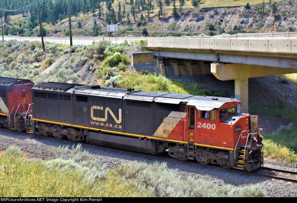 CN 2400 C40-8M